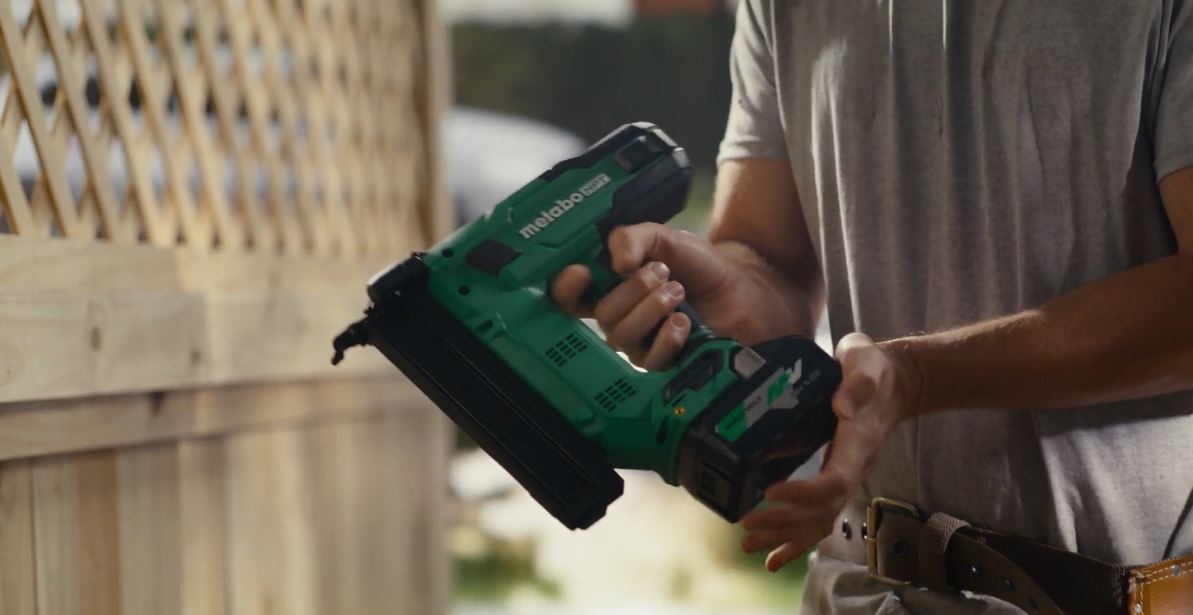 18V MultiVolt™ 18-Ga 1-1/2" Narrow Crown Stapler (1x2.0Ah) | Metabo HPT ...