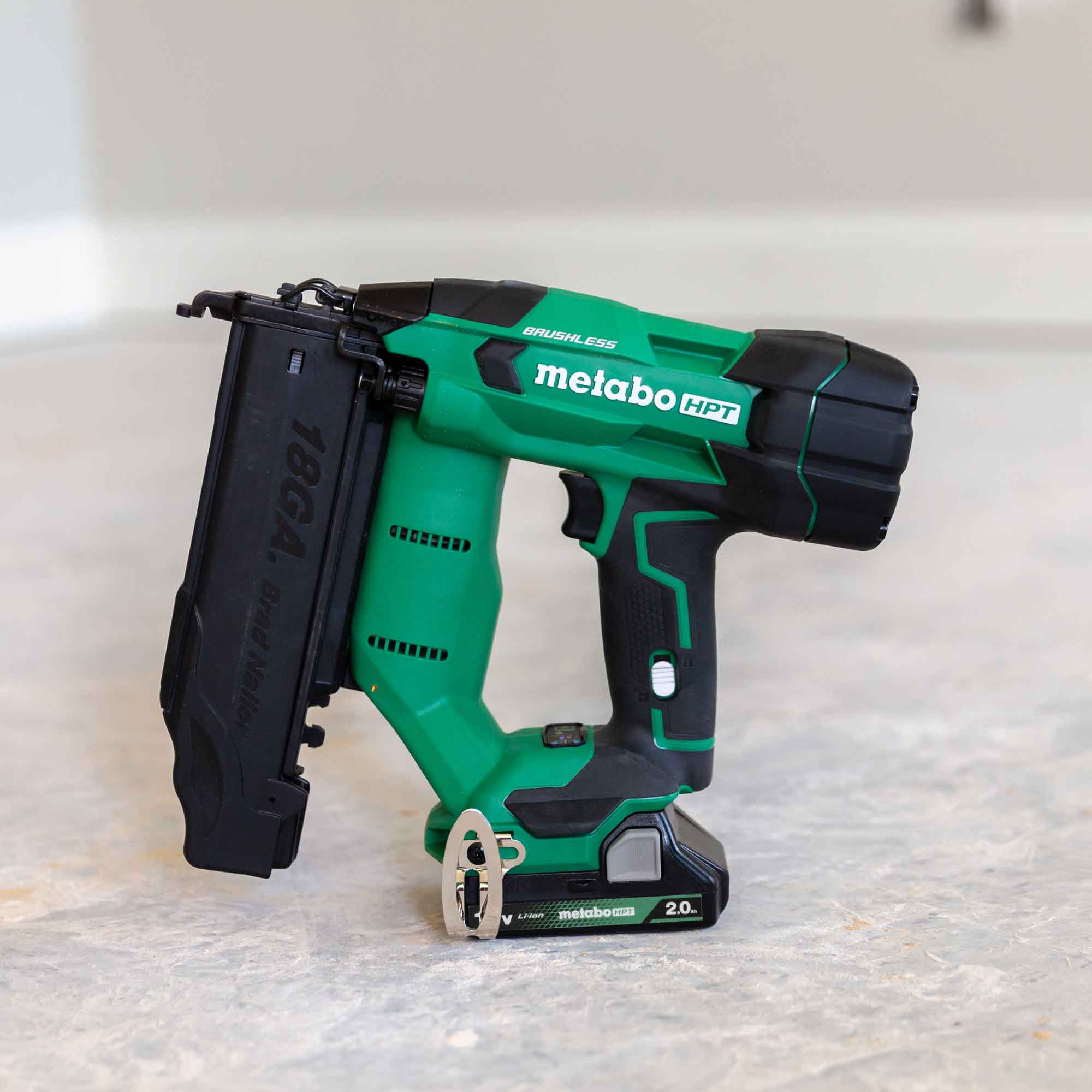 18V MultiVolt Brushless 18 Gauge Compact Brad Nailer 1x2.0Ah Metabo HPT NT1850DFT
